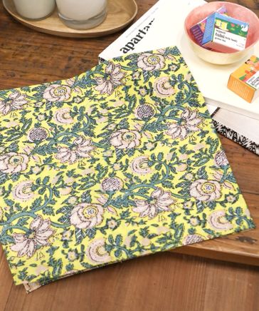 [お弁当包みにも!]BFフラワー柄ハンカチ 50×50 | [公式]ベイフロー（BAYFLOW）通販