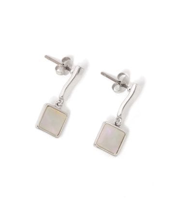 サガリスクエアビジューピアス[一部店舗限定アイテム] | [公式]ラコレ（LAKOLE）通販